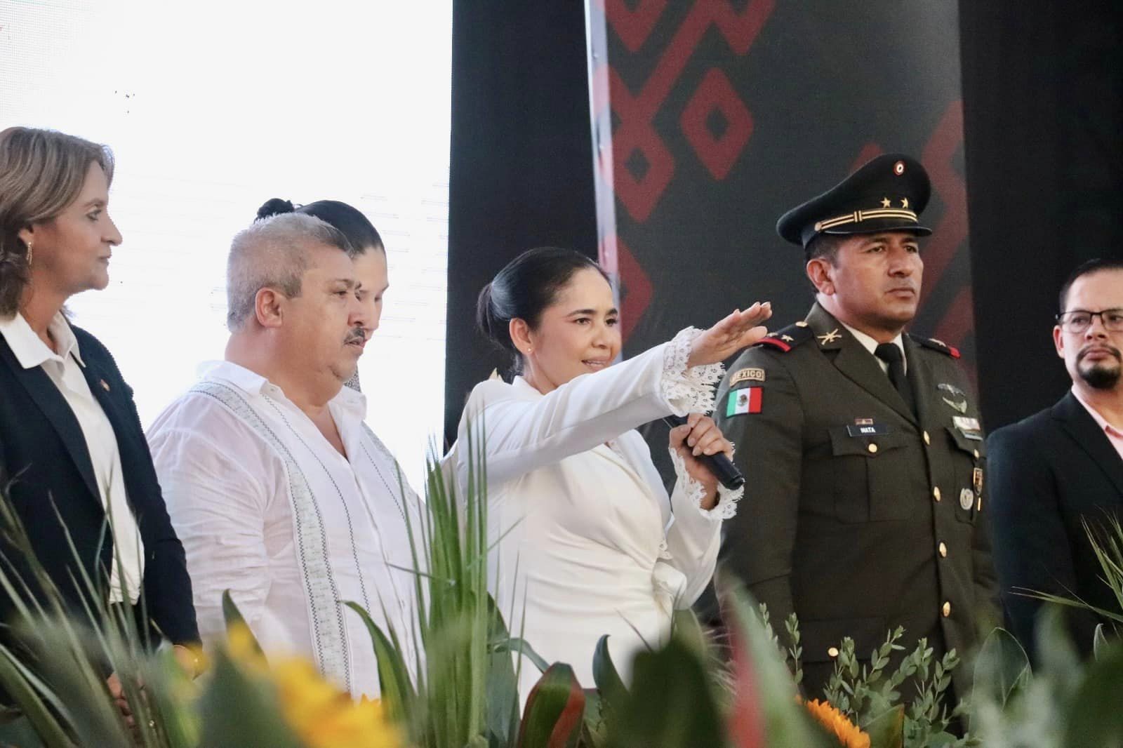 Toma de protesta Nora Lilia Burgara